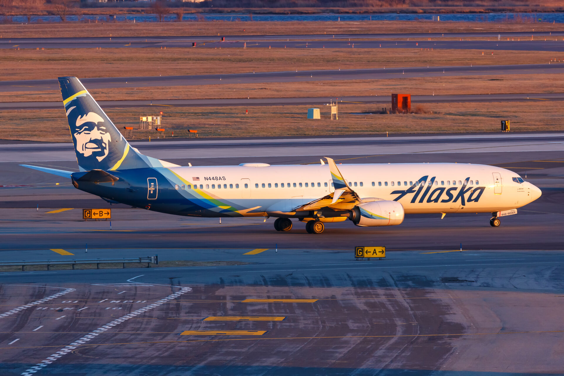 Alaska, Hawaiian Airlines introduce Atmos Rewards alliance
